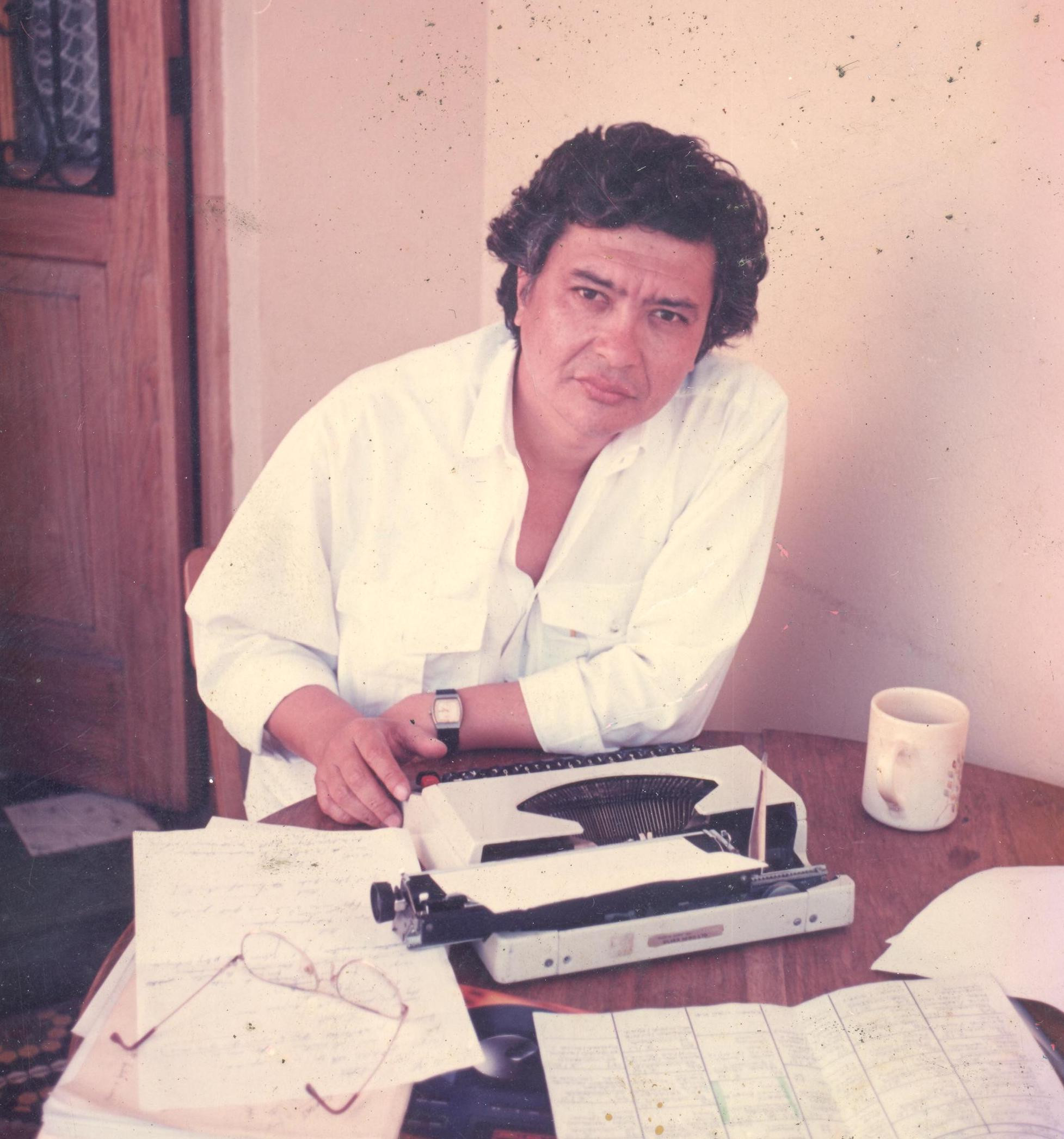 Radio Nacional recuerda al poeta José Watanabe